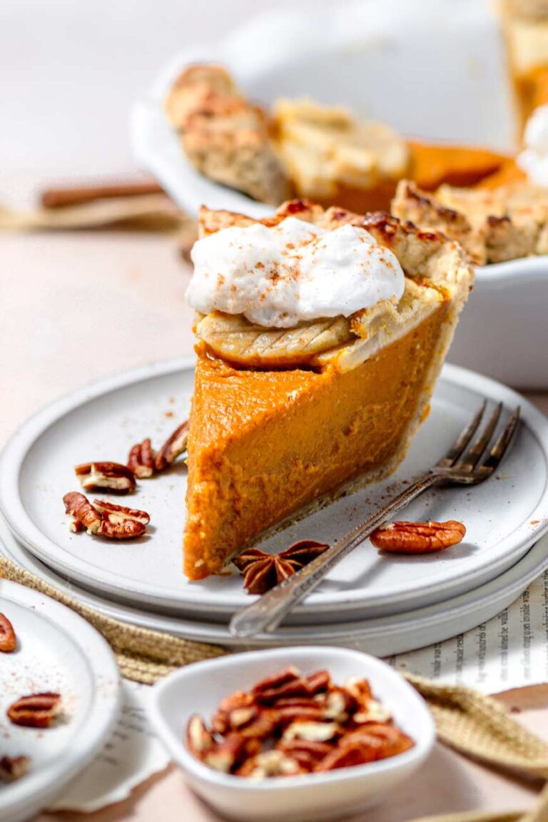 Classic Eggless Pumpkin Pie with Coconut Milk