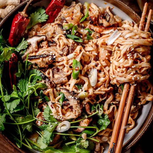 Creamy Miso Noodles with Shiitake Mushrooms