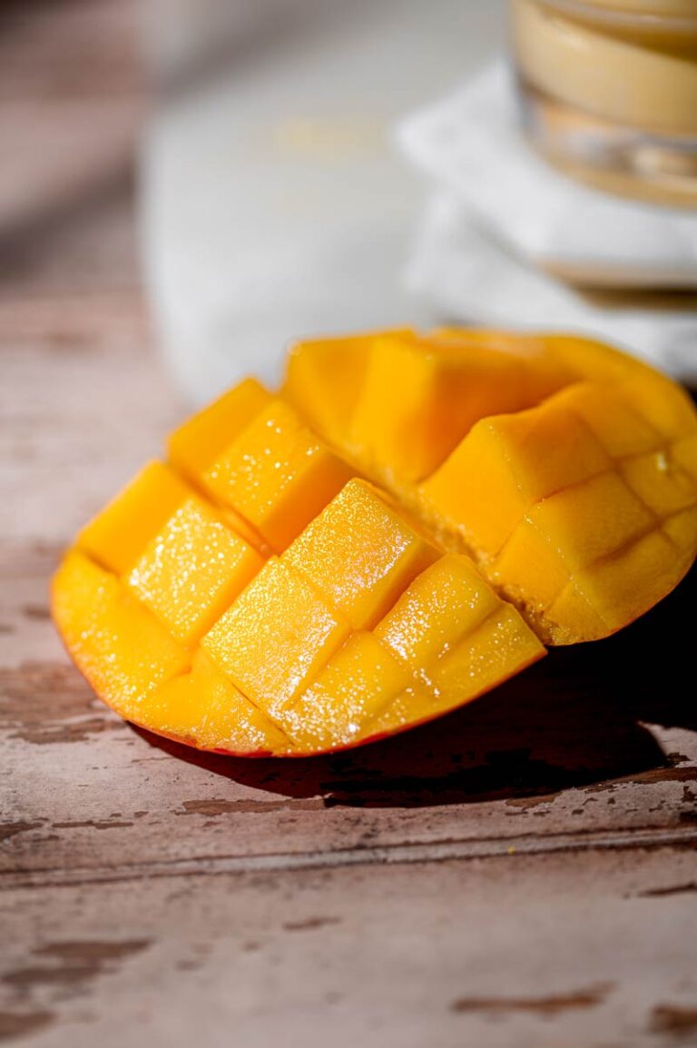 3 Ingredient Creamy Mango Mousse