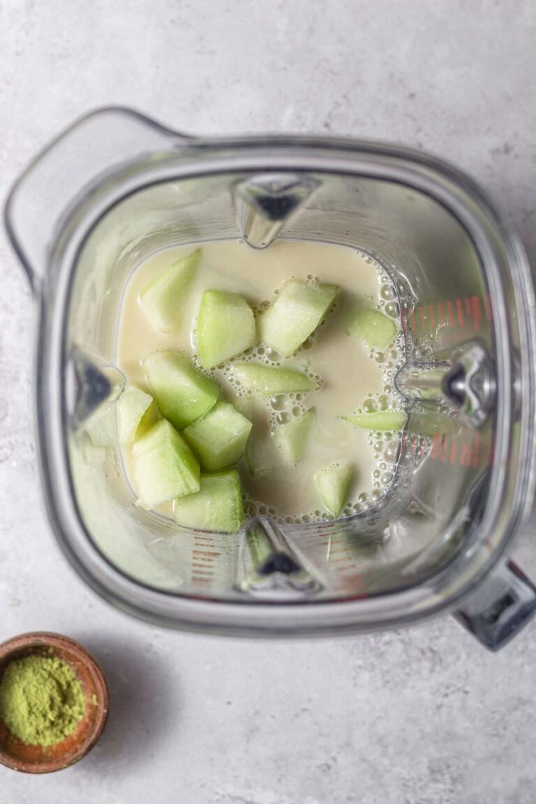 Honeydew Bubble Milk Tea with Boba