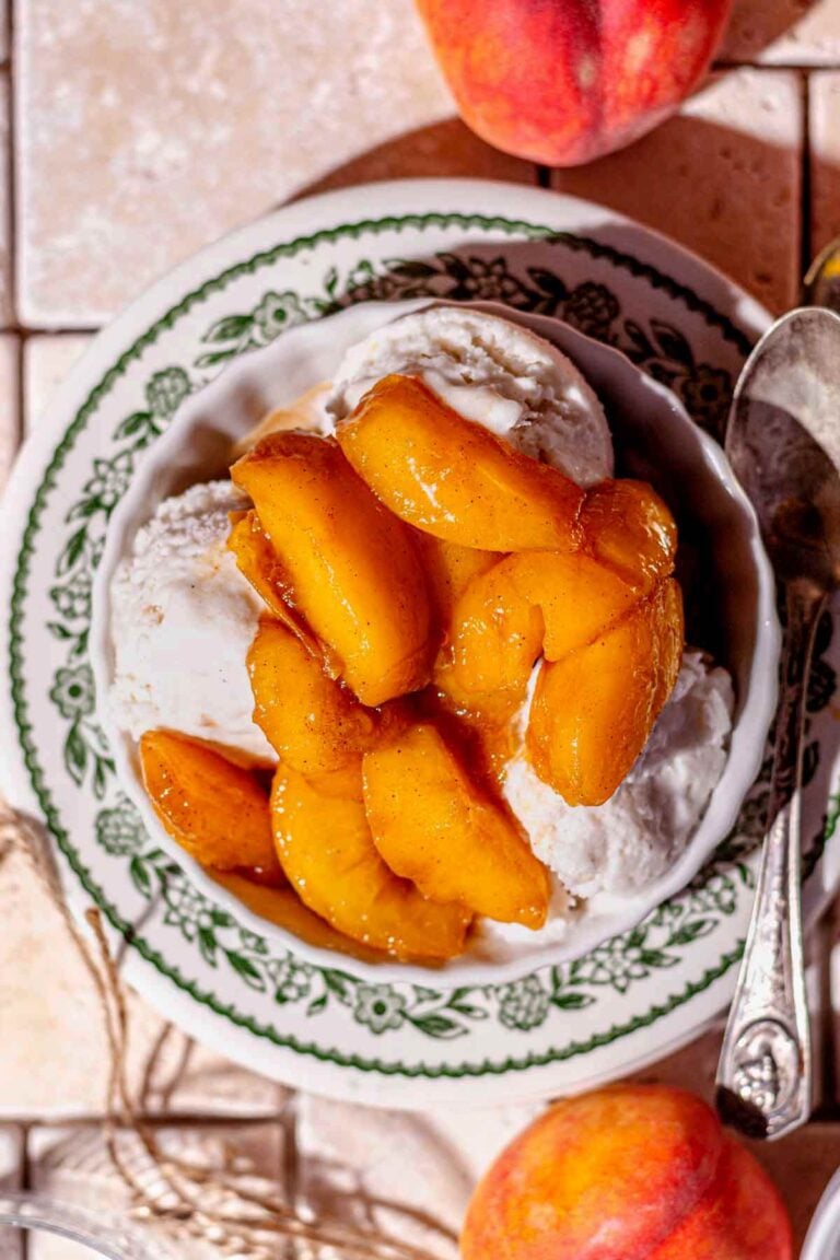 Glazed Stovetop Stewed Peaches