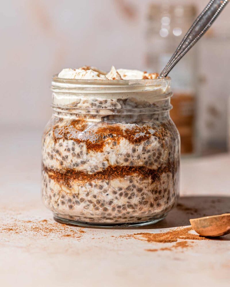 Cinnamon Roll Overnight Oats