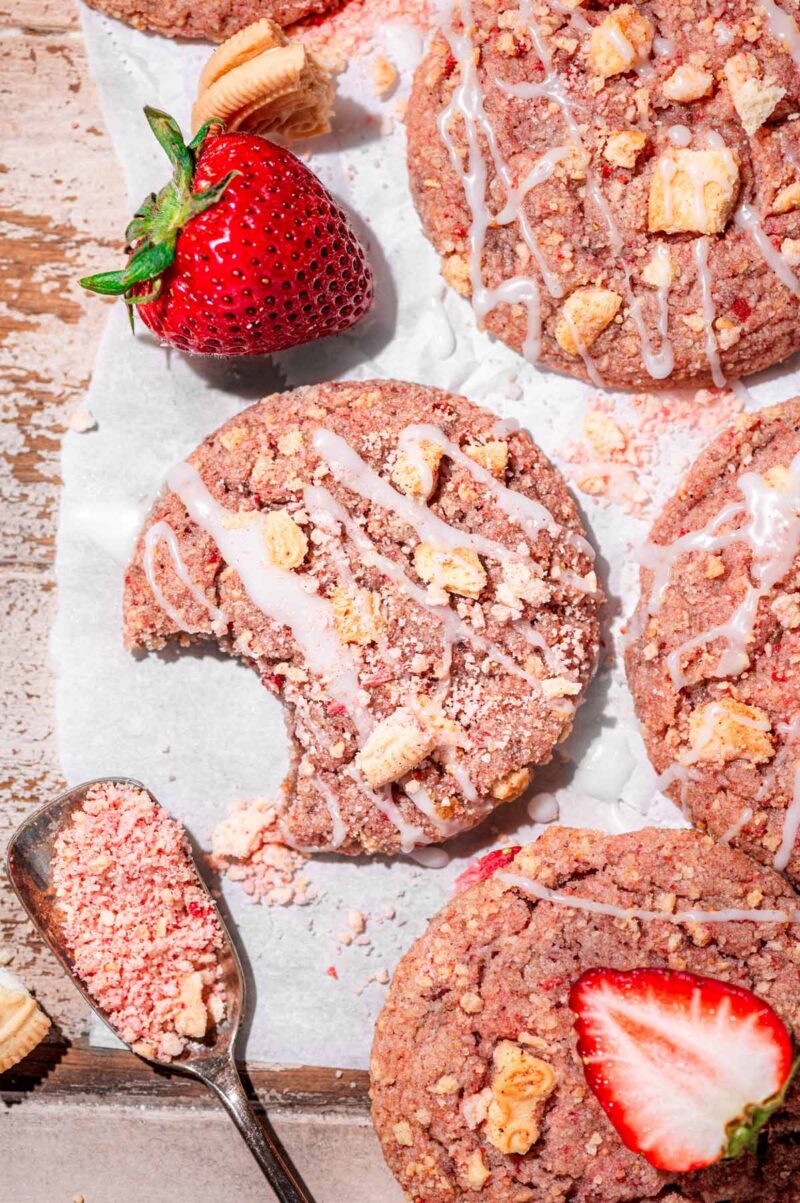 Vegan Strawberry Crunch Cookies