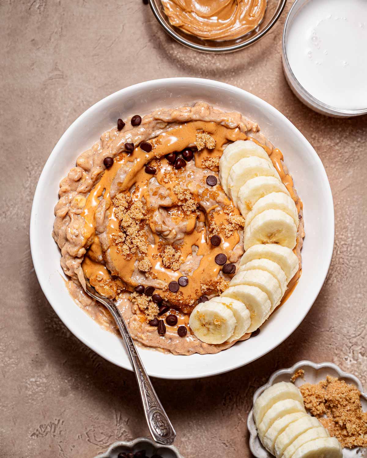 High Protein PB2 Peanut Butter Oatmeal (Creamy & Vegan)